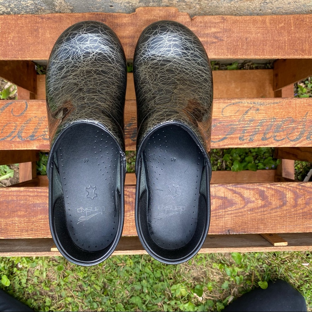 Dansko Professional Clogs Black And Gold Women’s Size… - Gem